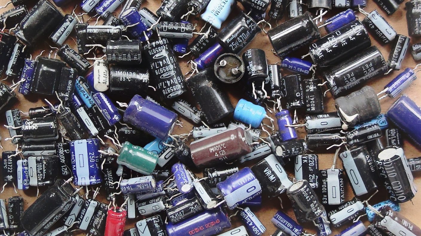 How to plug in and use a GSM SIM800L module with the Raspberry Pi ...